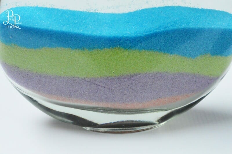 How to Make Colored Sand for Weddings and Craft Projects